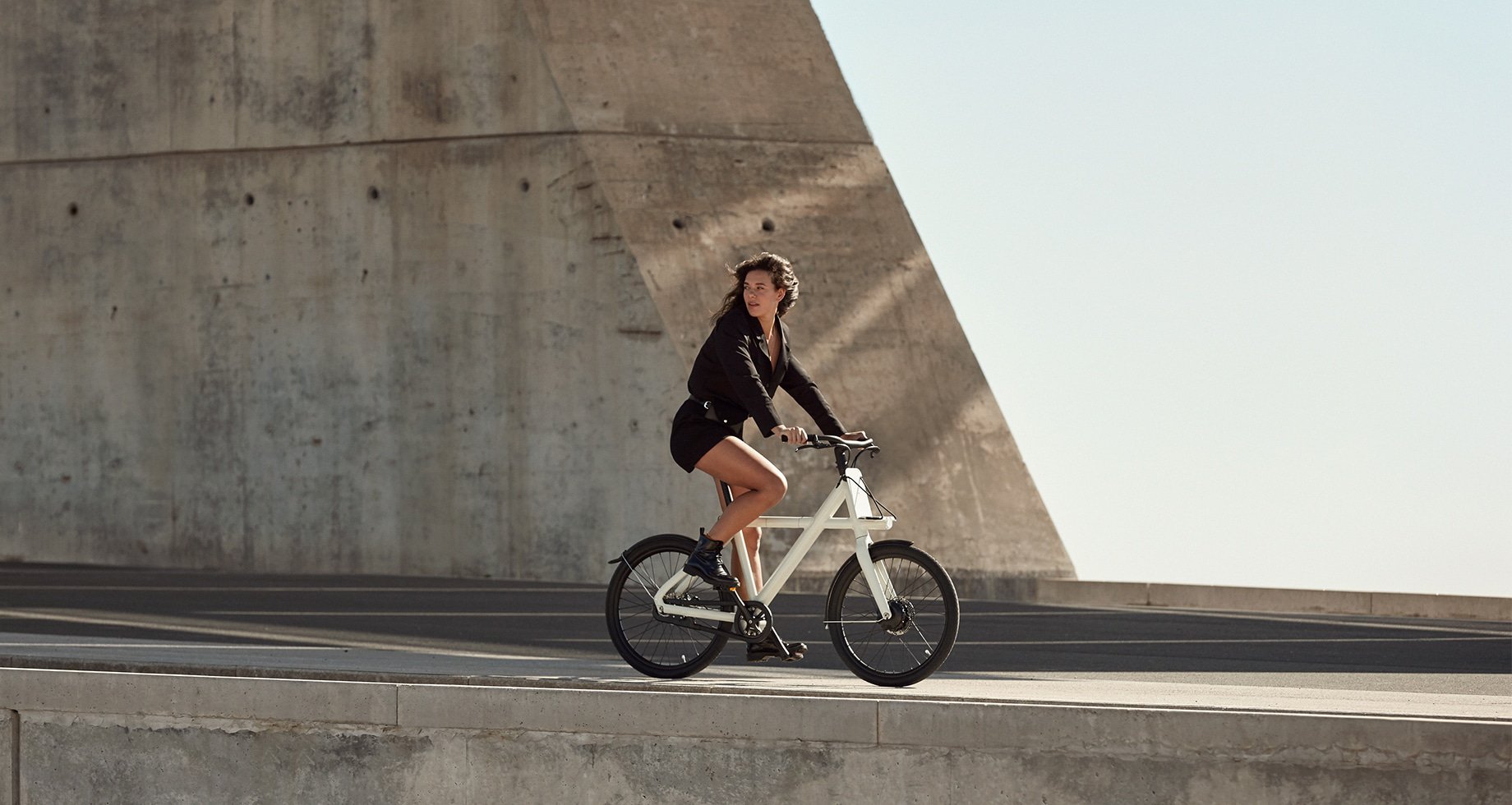 Vanmoof S2 and X2 electric bikes - THE ZINE